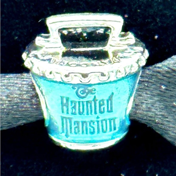 Pandora | Jewelry | Disney Parks 223 Haunted Mansion Hatbox Ghost ...